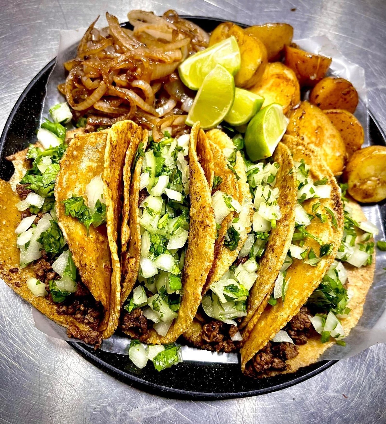 Suadero Taco Shop - visitlaredo